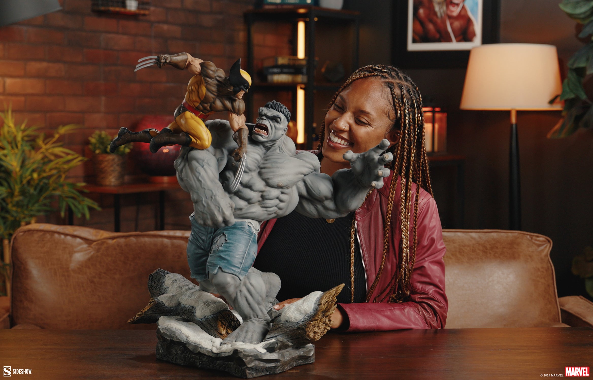 [PREORDER] Grey Hulk vs Wolverine Maquette — Heroes World